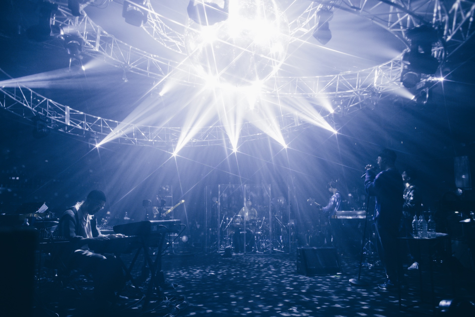 Nulbarich 首次直播驚喜演出未發表新曲〈TOKYO〉 邀 BASI 、 Vaundy 精彩共演！ - MeMeOn 迷迷音