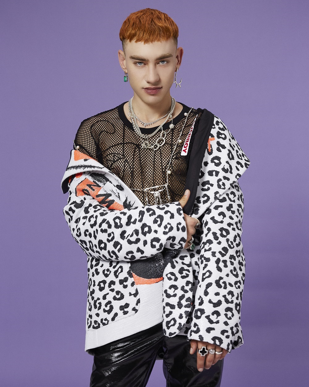 Olly 化身美人魚發新專《Night Call》 揭示 Years & Years 新樂章 - MeMeOn 迷迷音