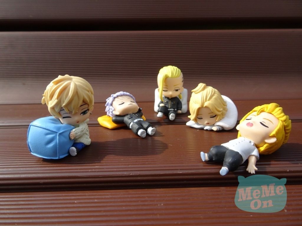 東京復仇者 ( 東京リベンジャーズ ) ねむらせ隊 扭蛋開箱 Mikey小腳腳伸出被窩超可愛 - MeMeOn 迷迷音