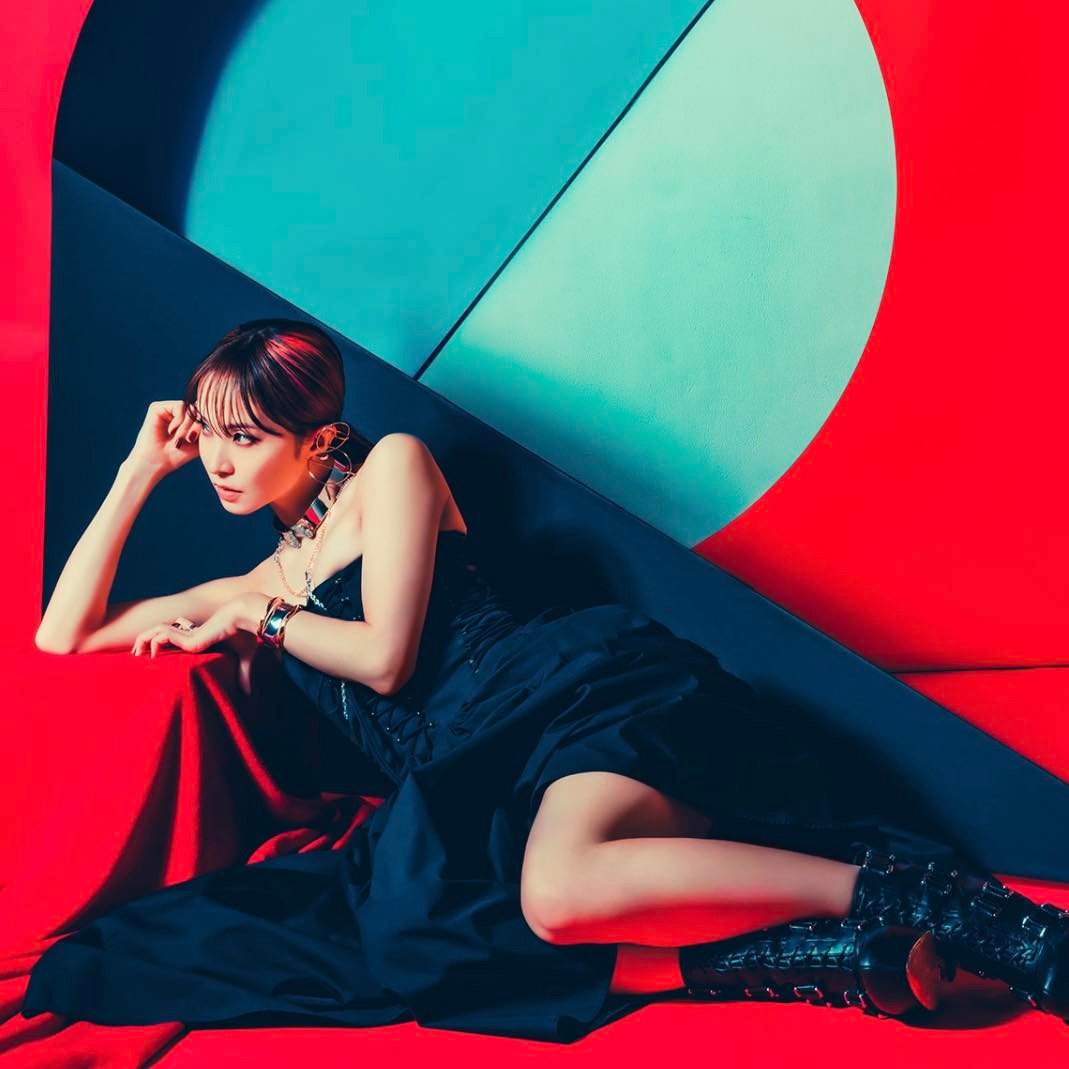 LiSA_最新藝人照 - MeMeOn 迷迷音