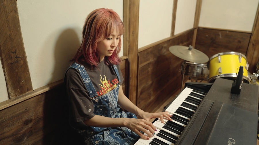 LiSA 紀錄片登 Netflix 看她努力讓每天都是美好的一天 - MeMeOn 迷迷音