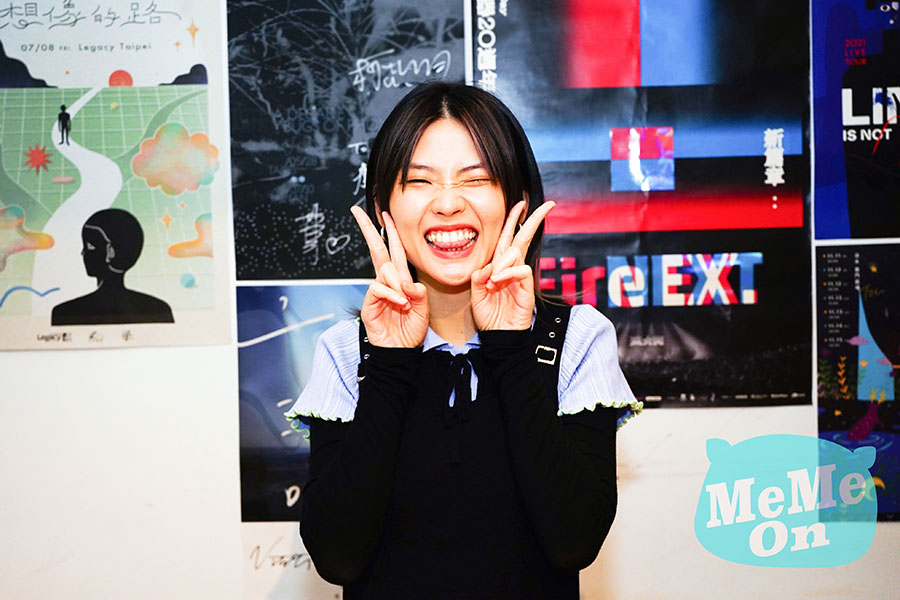 專訪 / 質感女聲 翁靖堯 yao 從翻唱到創作發片 「分享音樂就是我的初衷」 - MeMeOn 迷迷音