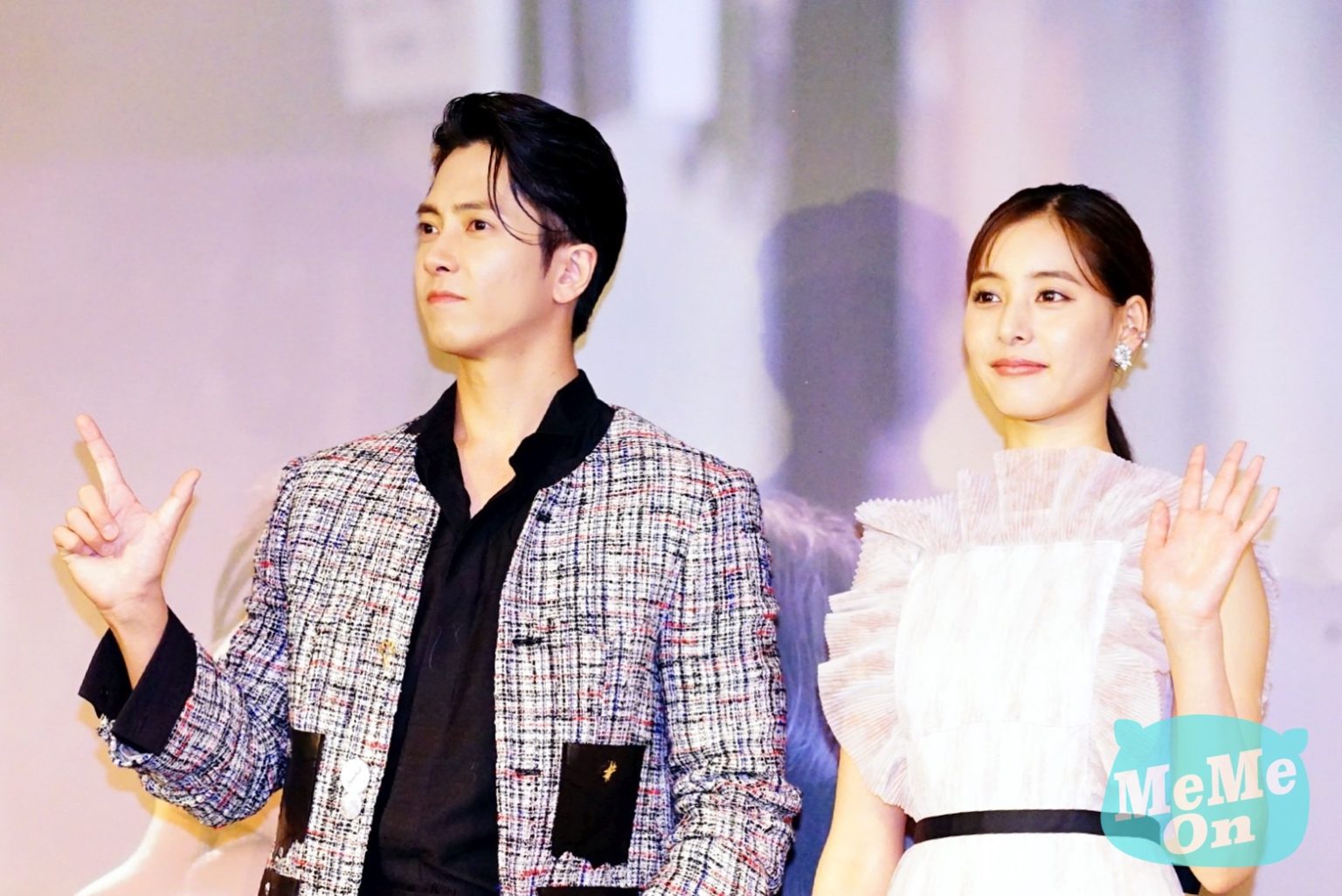 山下智久 和 新木優子 記者會中文甜喊「我想你！」 (圖多) - MeMeOn 迷迷音