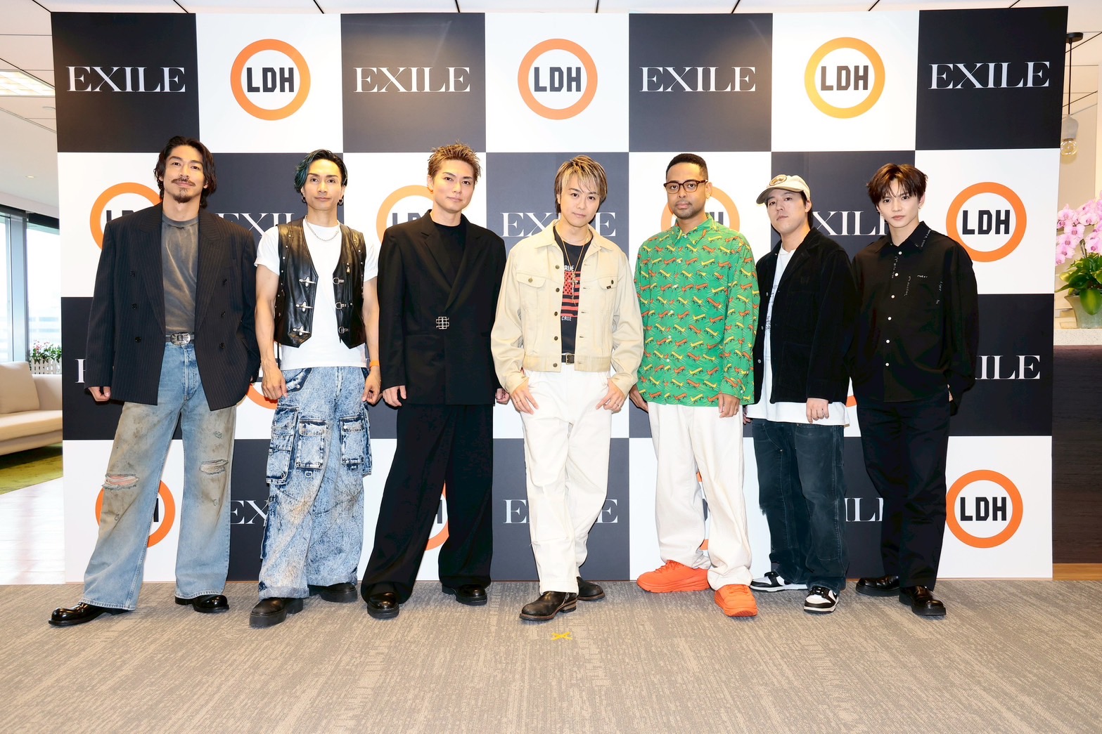 日本樂團 変態紳士クラブ （ 變態紳士CLUB ） 介紹 盼扭轉「變態」的印象 - MeMeOn 迷迷音