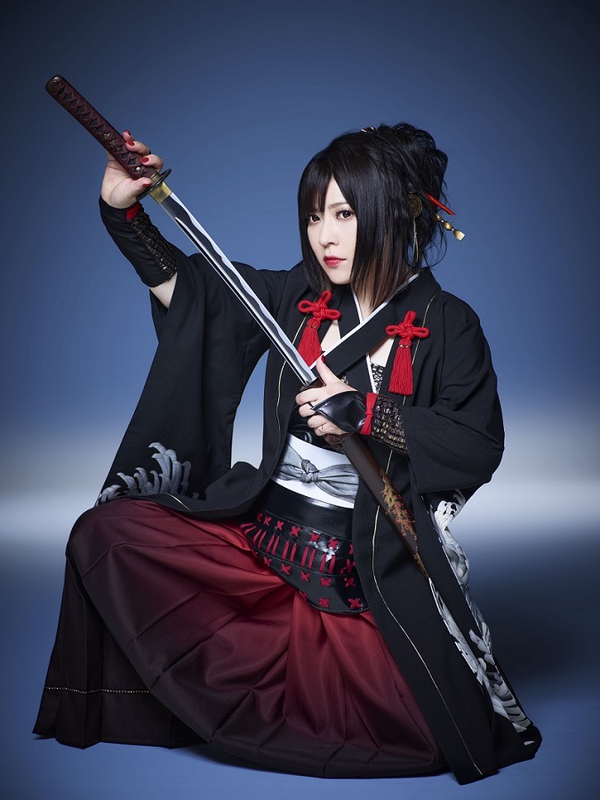 日本最強神秘女聲 Ado 不可不知的 12 個故事 - MeMeOn 迷迷音